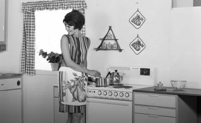 LES «TRADWIFES» CES FEMMES AU FOYER ADEPTES DU MOUVEMENT «FASCINATING ...